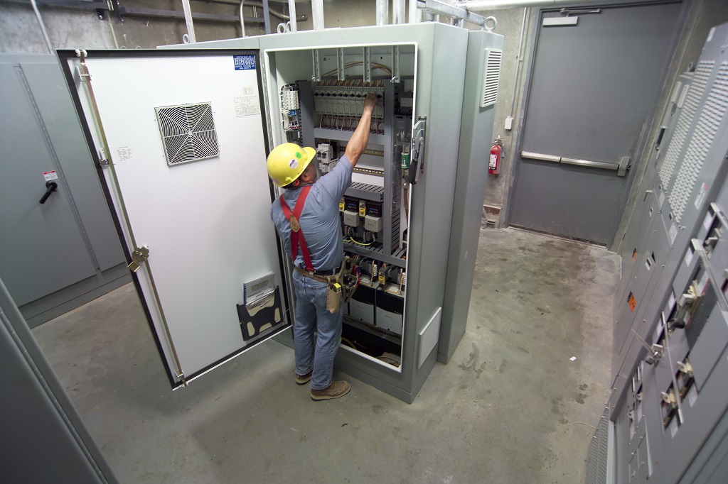 7 Ways to Diagnose an Electrical Problem - House I Love